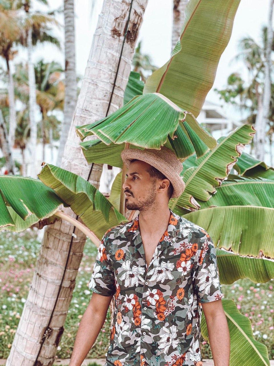 Best tips from a Professional Traveler - with Salem Alhajri - Feature Weekly